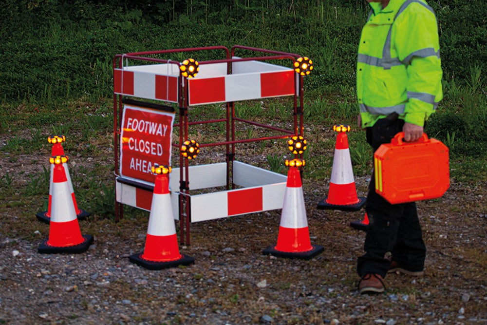 Pulsar NavStar | 360º Illumination | Rechargeable Hazard Warning Light